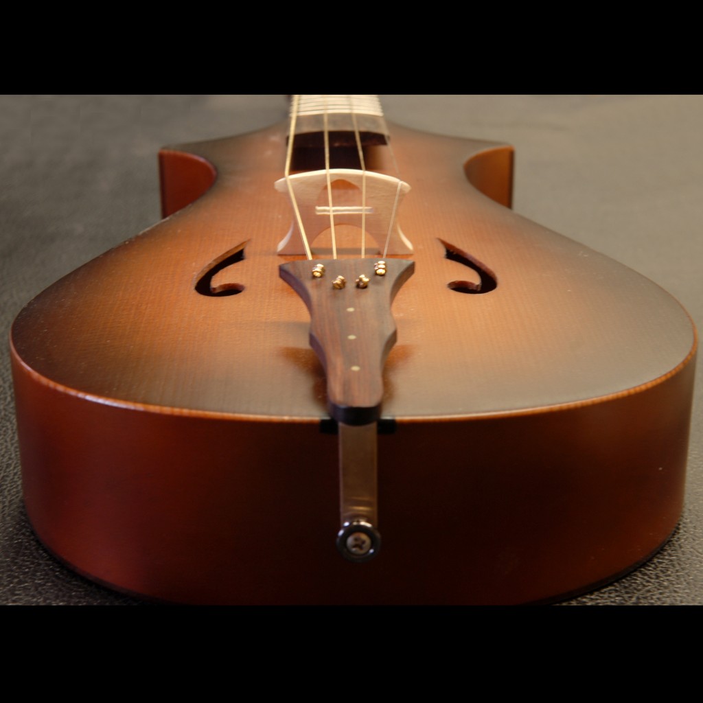 Bowed mandola – Atelier de lutherie Philippe Berne
