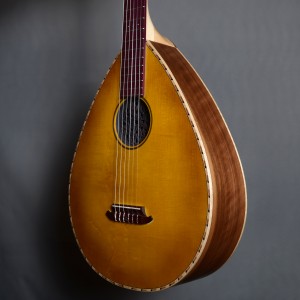 Medieval guitar – Atelier de lutherie Philippe Berne