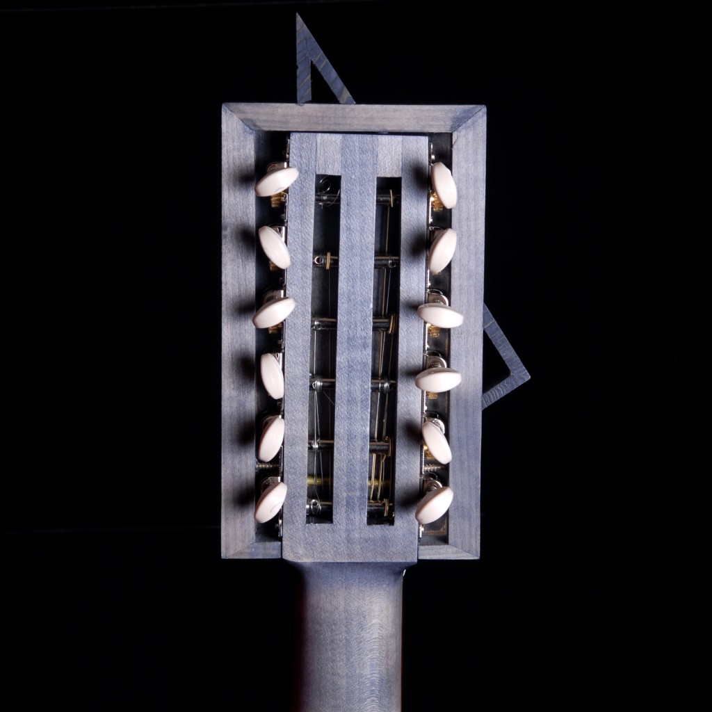 8th Moon – Atelier de lutherie Philippe Berne